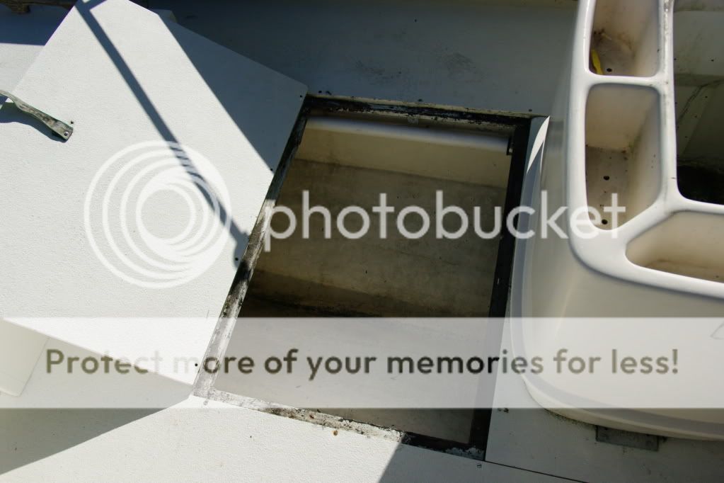 1983 25' FARALLON Whaleback pilot house | Bloodydecks